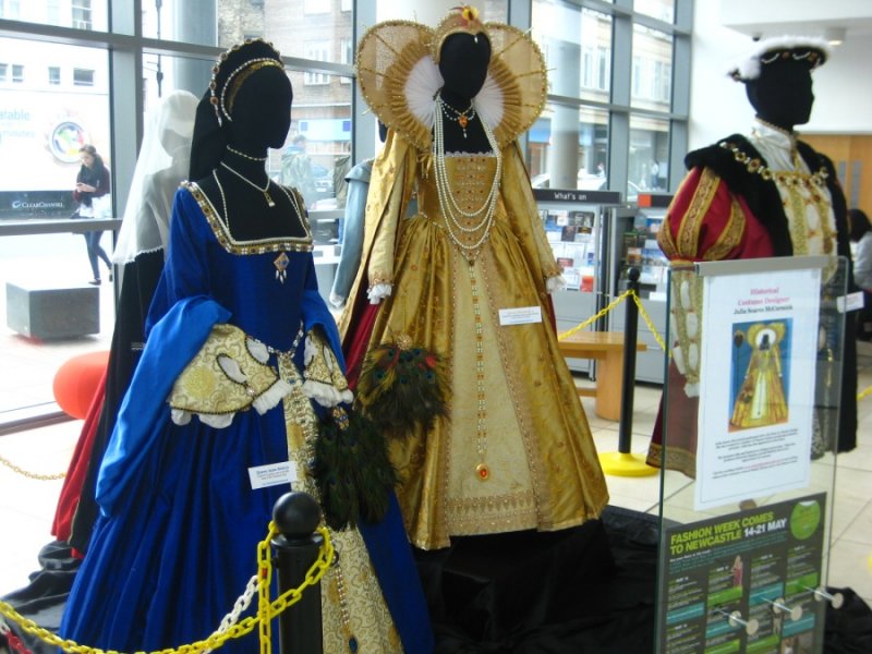 Kings and Queens in Costume - Julia Renaissance Costumes
