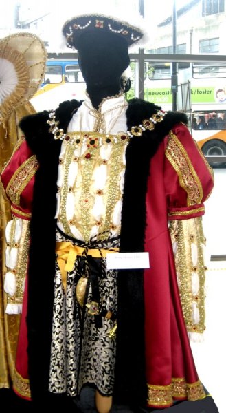 Kings and Queens in Costume - Julia Renaissance Costumes